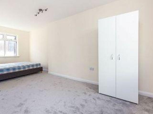 1 Bedrooms for rent in Room 4 Western Road, St. Leonards On Sea, East Sussex. TN37