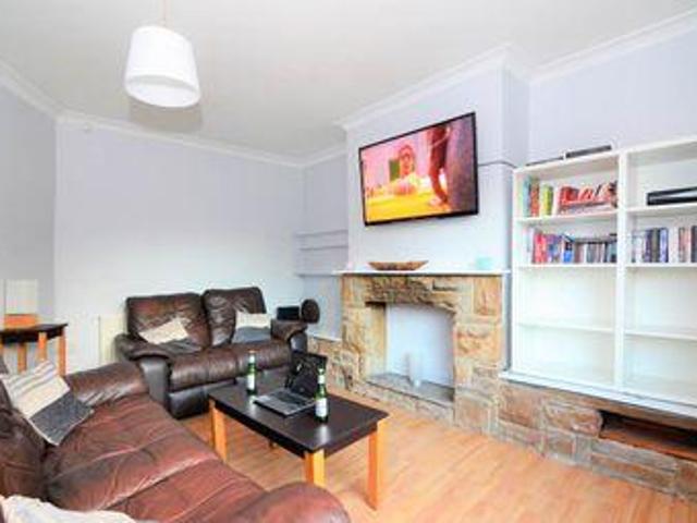 1 Bedrooms for rent in Stanmore Mount, Burley, Leeds LS4