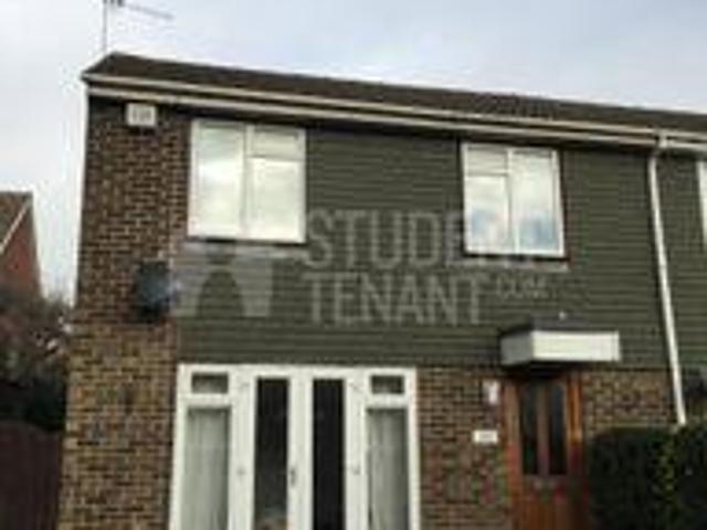 1 Bedrooms for rent in The Chantrys, Farnham, Surrey GU9