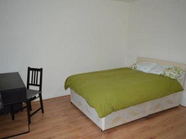 1 Bedrooms for rent in Venus Road, London SE18
