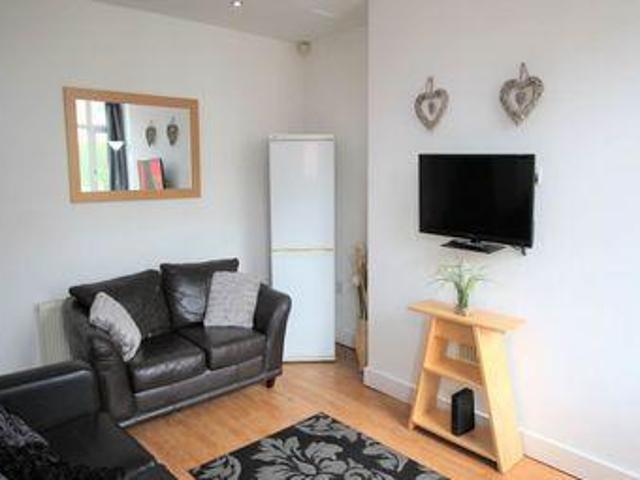 1 Bedrooms for rent in Woodside Avenue, Burley, Leeds LS4