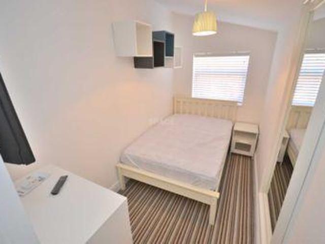 1 Bedrooms for rent in York Road, Caversham, Reading, Berkshire, Room 2 RG1