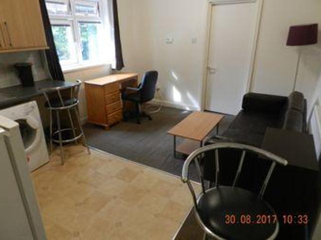 1 Bedrooms for rent in 15 Richmond Crescent, Cardiff CF24