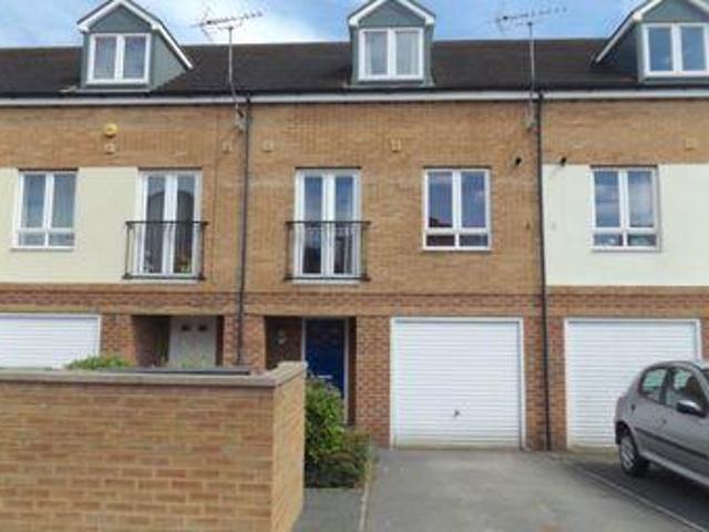 1 Bedrooms for rent in 5 Jude Court, Bramley, Leeds LS13