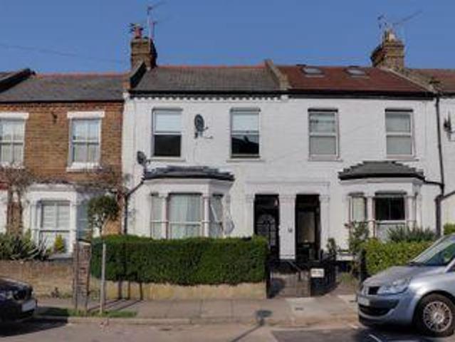 1 Bedrooms for sale in Manor Park Road, London N2