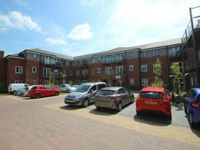1 Bedrooms for sale in Moorside Road, Urmston, Manchester M41