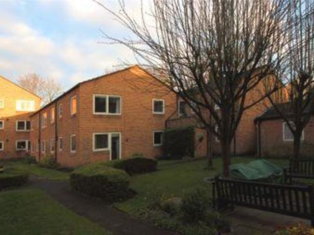 1 Bedrooms for sale in Mount Hermon Road, Woking, Surrey GU22