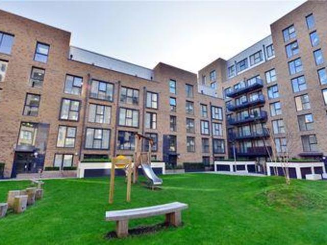 1 Bedrooms for sale in Nicholson Square, Bow, London E3