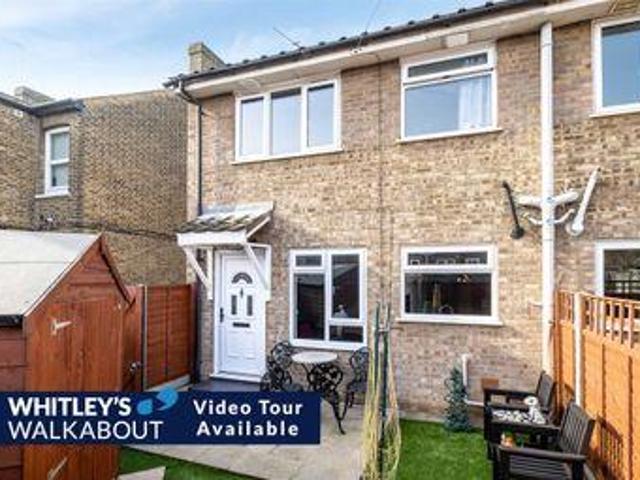 1 Bedrooms for sale in Otterfield Road, Yiewsley, Middlesex UB7
