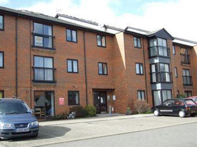 1 Bedrooms for sale in Regal Court, Bancroft, Hitchin, Hertfordshire SG5