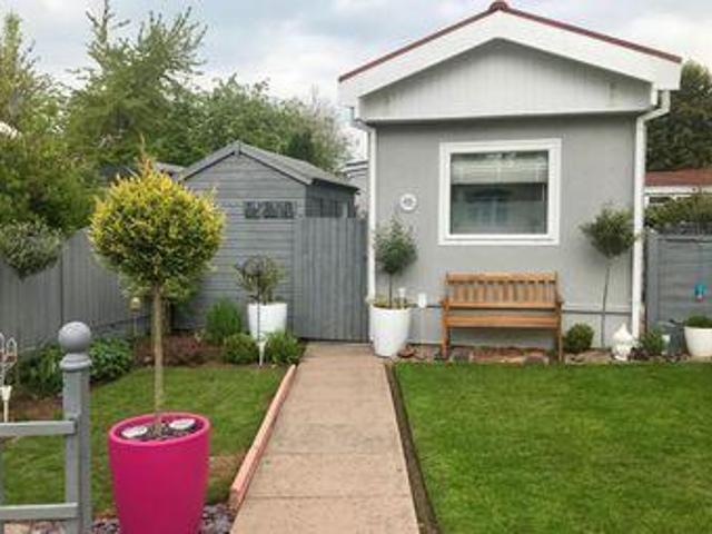 1 Bedrooms Leisure/hospitality for sale in The Saltings, Stafford ST18