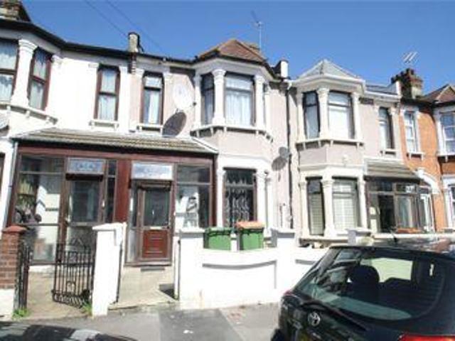 1 Bedrooms Studio for sale in Gladstone Avenue, Manor Park, London E12
