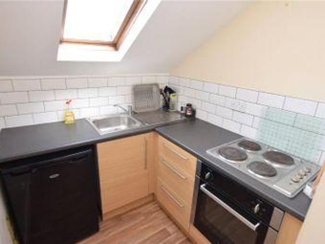 1 Bedrooms Studio for rent in Tempest Road, Leeds, West Yorkshire LS11
