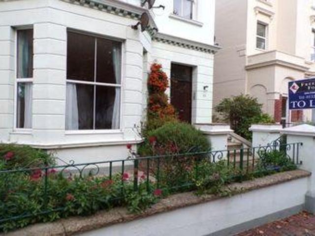 1 Bedrooms Studio for rent in Upperton Gardens, Eastbourne BN21