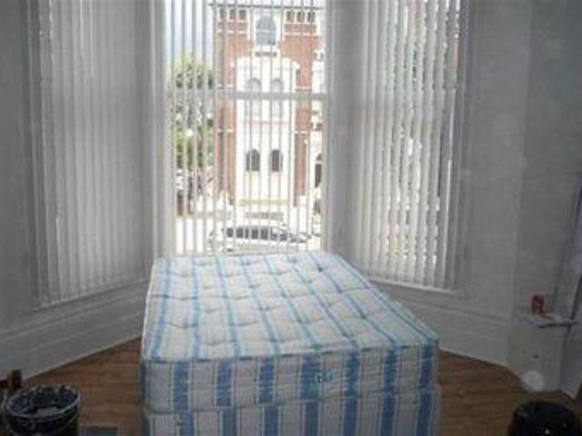 1 Bedrooms Studio for rent in West End Lane, London NW6