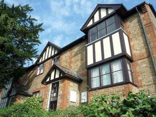 1 Bedrooms Studio for rent in West Wycombe Road, High Wycombe HP11