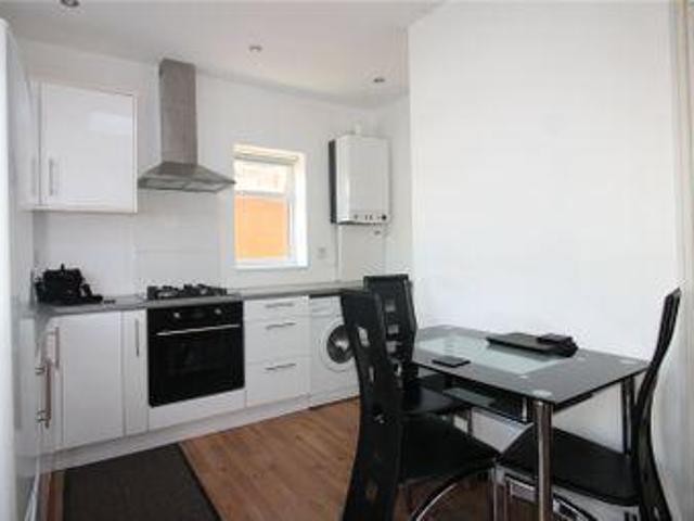 1 Bedrooms Studio for rent in Wimborne Avenue, Hayes UB4