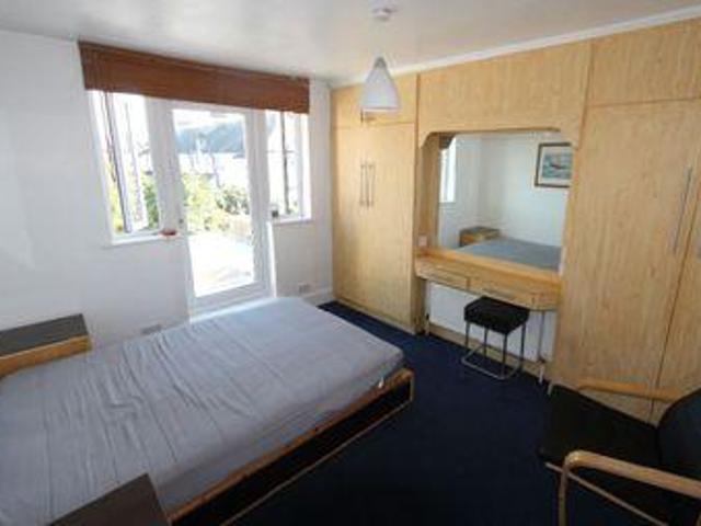 1 Bedrooms Studio for rent in Bromley Road, London N18