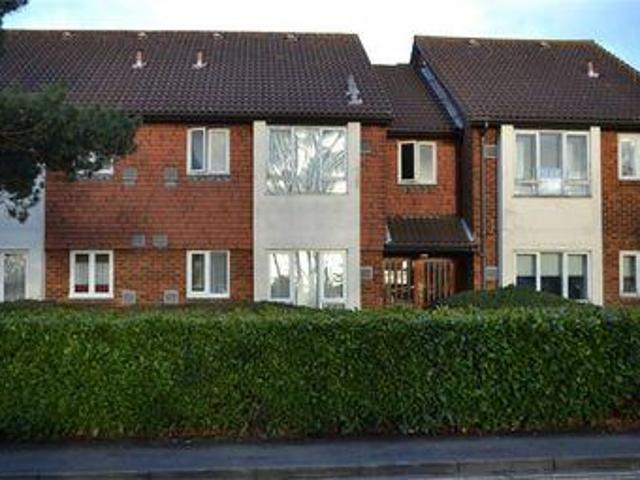 1 Bedrooms Studio for rent in Brendon Close, Harlington, Hayes UB3
