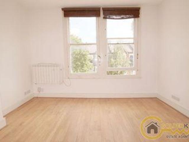 1 Bedrooms Studio for rent in Burton Road, Kilburn NW6