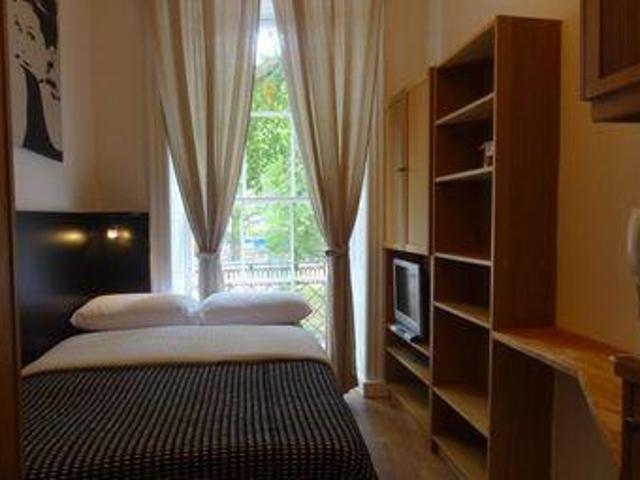 1 Bedrooms Studio for rent in Cartwright Gardens, London WC1H
