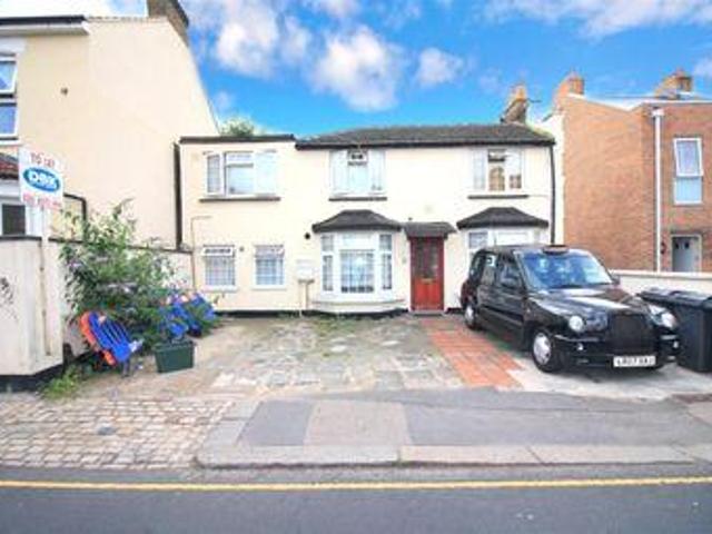 1 Bedrooms Studio for rent in Cross Lances Road, Hounslow TW3