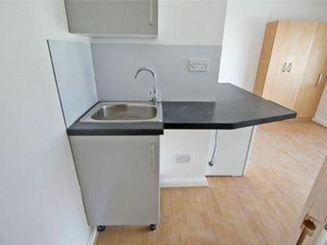1 Bedrooms Studio for rent in Eyhurst Close, London NW2