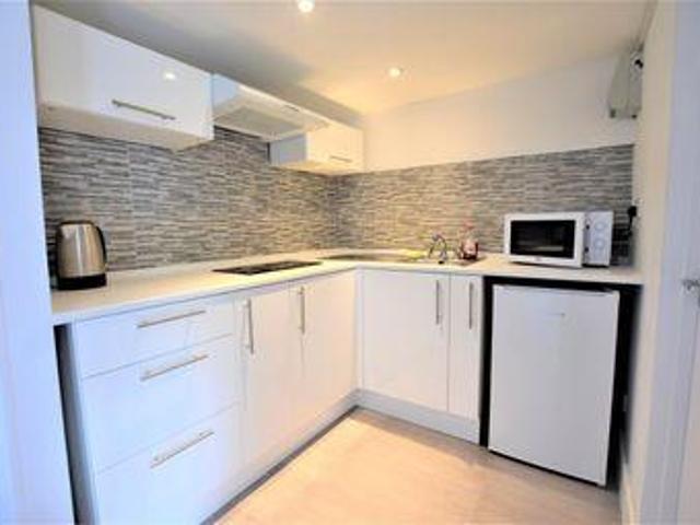 1 Bedrooms Studio for rent in Farm Close, Dagenham, Essex RM10