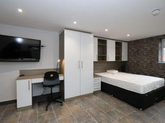 1 Bedrooms Studio for rent in Gulson Road, Coventry CV1