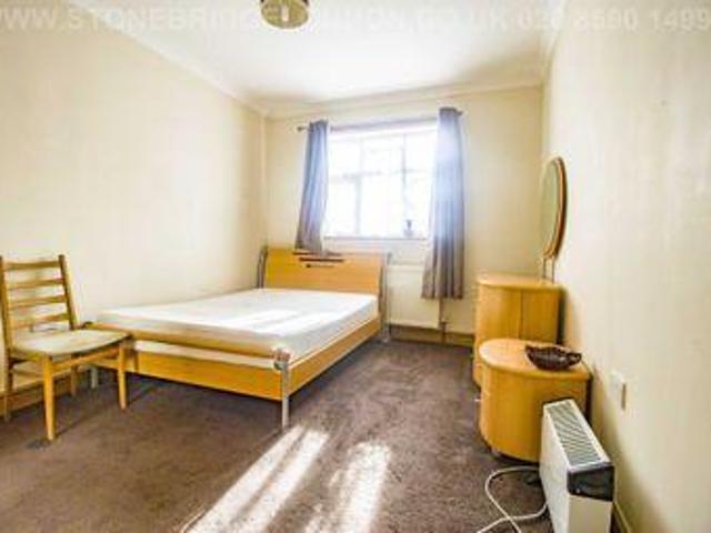 1 Bedrooms Studio for rent in Melford Road, London E6
