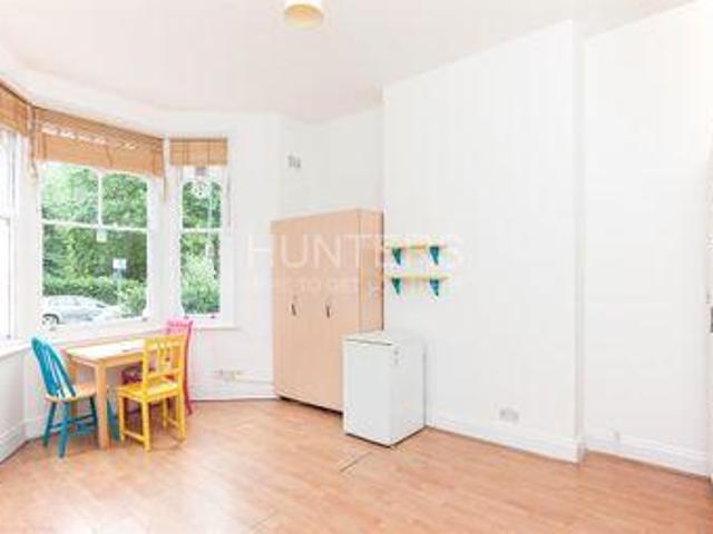 1 Bedrooms Studio for rent in Milman Road, London NW6