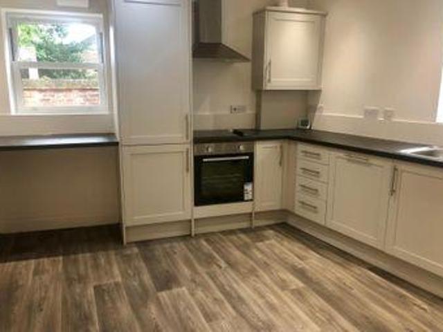 1 Bedrooms Studio for rent in Ombersley Road, Bedford MK42