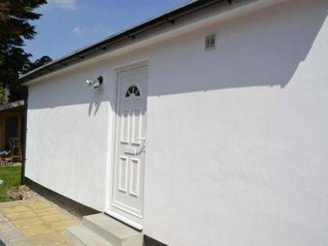 1 Bedrooms Studio for rent in Page Street, London NW7