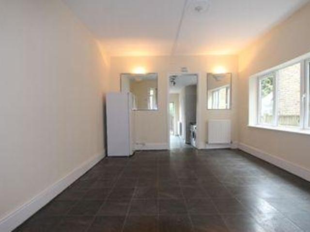 1 Bedrooms Studio for rent in Stanley Road, London N9