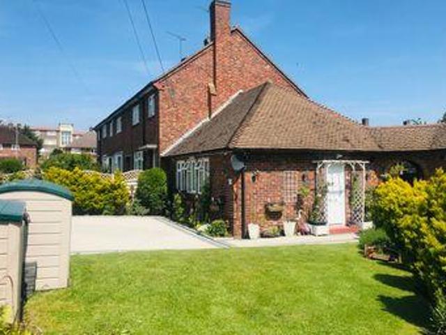 1 Bedrooms Semi detached bungalow for sale in Anstridge Road, London SE9