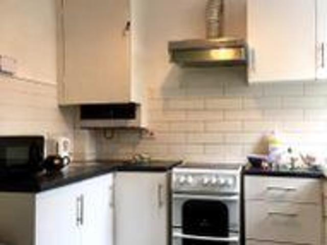 1 Bedrooms Semi detached house for rent in Croft Street, Salford M7