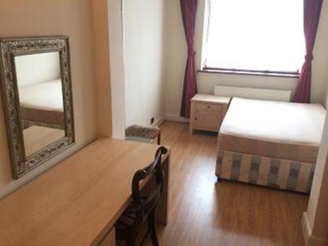 1 Bedrooms Semi detached house for rent in Belgrave Gardens, Oakwood N14