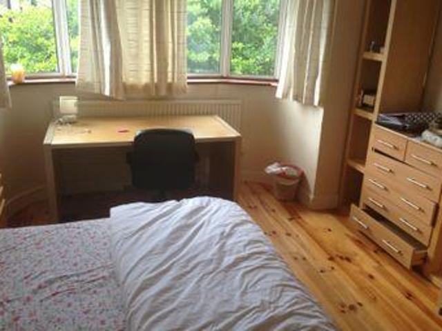 1 Bedrooms Semi detached house for rent in Belgrave Gardens, Oakwood N14