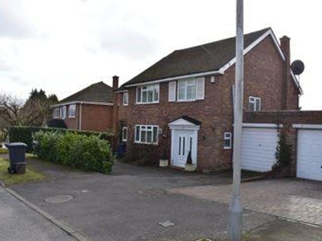 1 Bedrooms Semi detached house for rent in Bellwood Rise, High Wycombe HP11