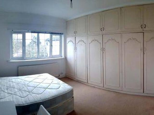1 Bedrooms Semi detached house for rent in Shirehall Lane, London NW4
