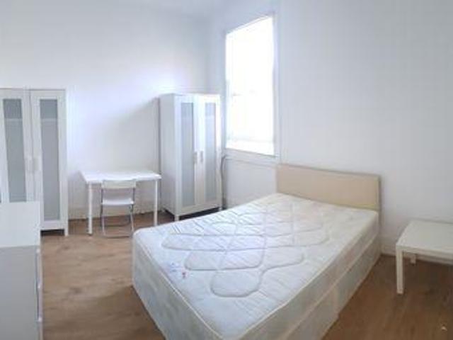 1 Bedrooms Semi detached house for rent in Station Road, London NW4