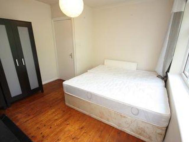 1 Bedrooms Semi detached house for rent in Templemead Close, London W3