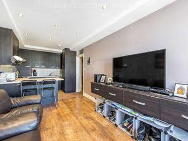 1 Bedrooms Semi detached house for rent in Verran Road, London SW12