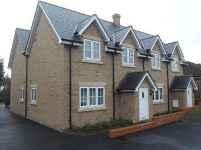 1 Bedrooms Semi detached house for sale in Hampton Court, Basildon SS15