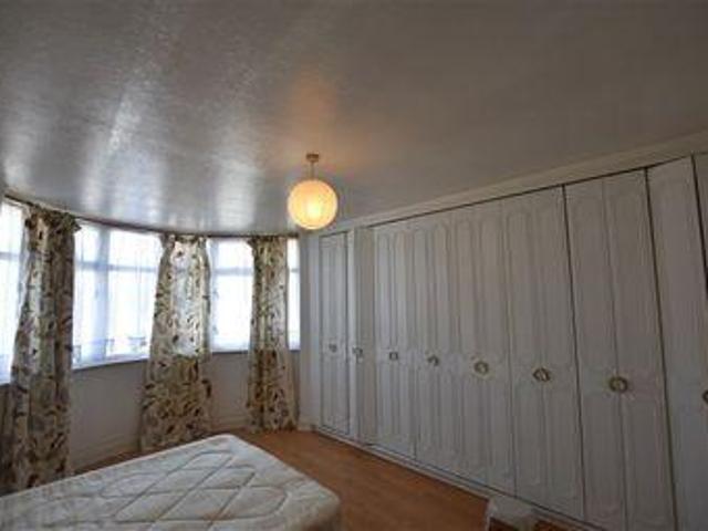 1 Bedrooms Terraced house for rent in Old Oak Road, London W3