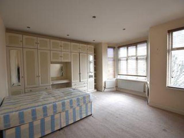1 Bedrooms Terraced house for rent in Aycliffe Road, Shepherds Bush W12