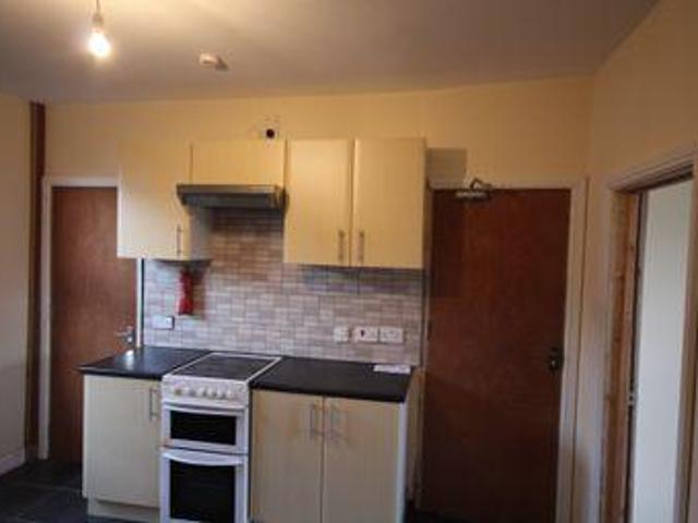 1 Bedrooms Terraced house for rent in Baldovan Place, Leeds LS8
