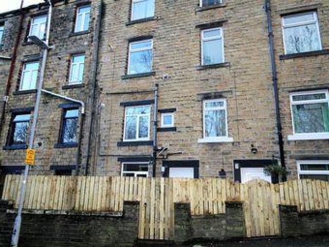 1 Bedrooms Terraced house for rent in Bargate, Linthwaite, Huddersfield HD7