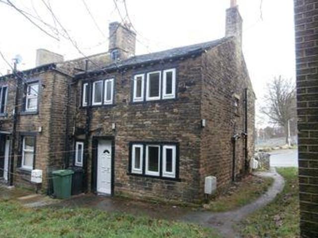 1 Bedrooms Terraced house for rent in Blackmoorfoot Road, Huddersfield HD4