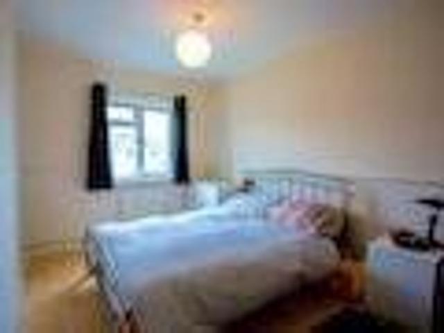 1 Bedrooms Terraced house for rent in Dewberry Gardens, East Ham E6